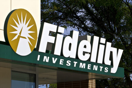 Fidelity Launches Zero-Fee Crypto IRAs for Bitcoin, Ethereum & Litecoin ...