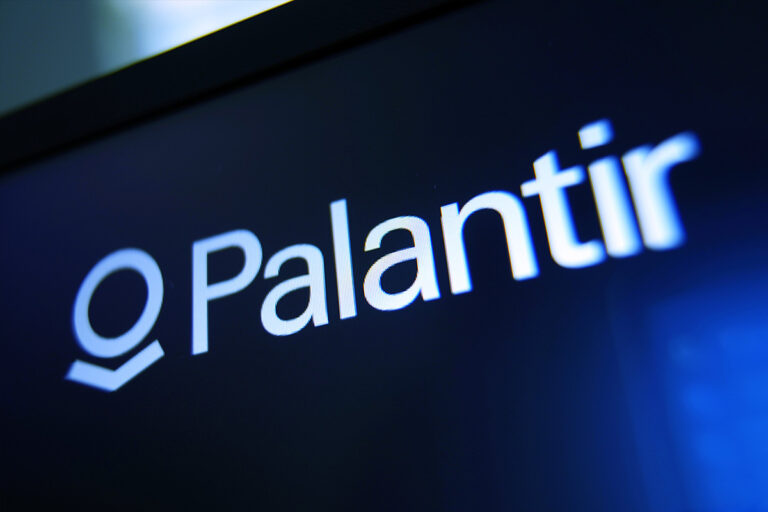 Palantir (PLTR) Stock: Jim Cramer Calls It a Speculative Pick He "Truly ...