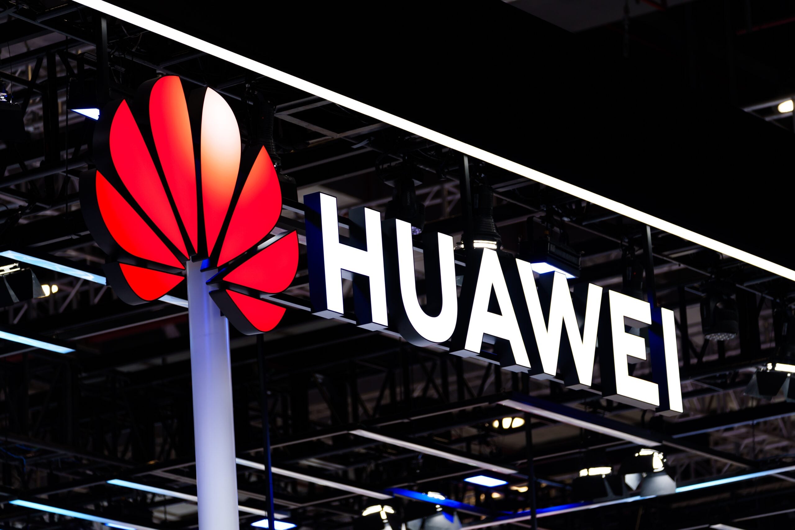 US Export Curbs Fail to Fully Block Huawei AI Chips - CoinCentral