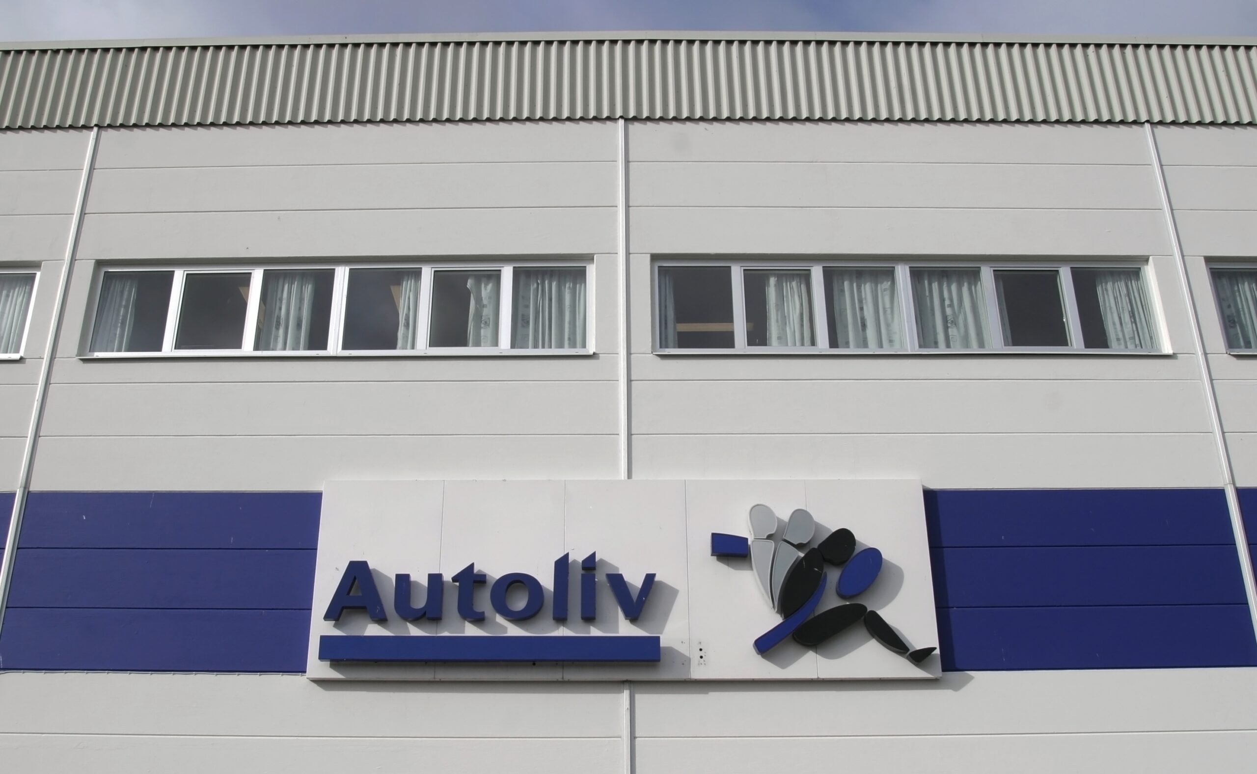 Autoliv Inc. (ALV) Stock: Strong Q3 Beats with 31% EPS Surge and 46% ...