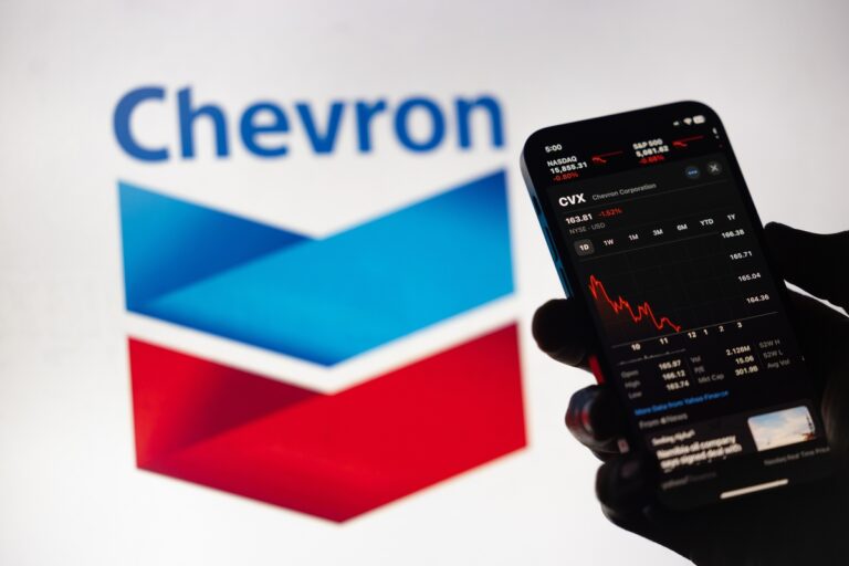 Chevron (CVX) Stock; Rises on Iraq Oilfield Talks, Board Addition ...