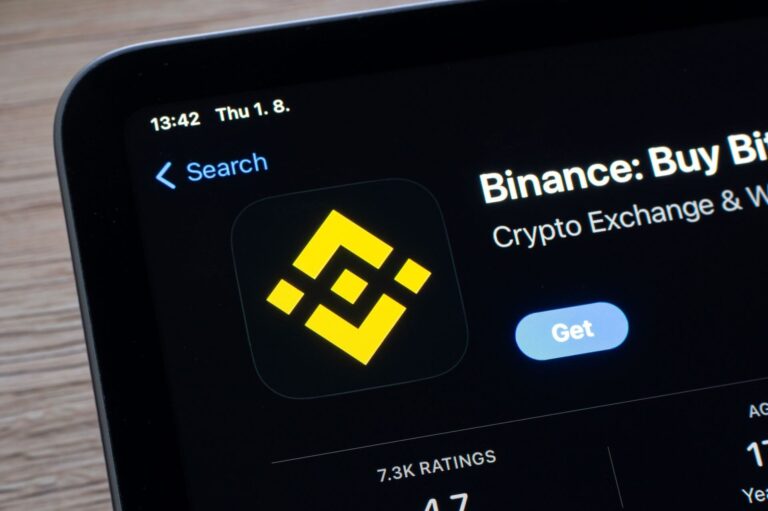 Binance Halts Visa & Mastercard Withdrawals in Ukraine — SWIFT and P2P ...