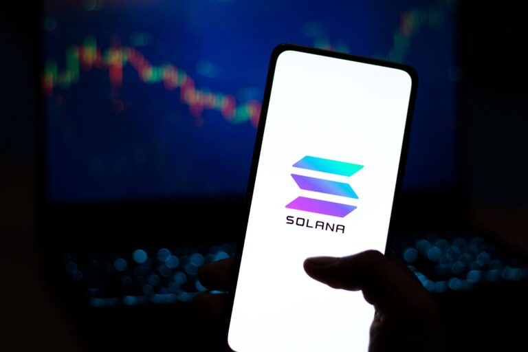 Solana Mobile (SKR) Price Surges as New Token Airdrop Goes Live for ...