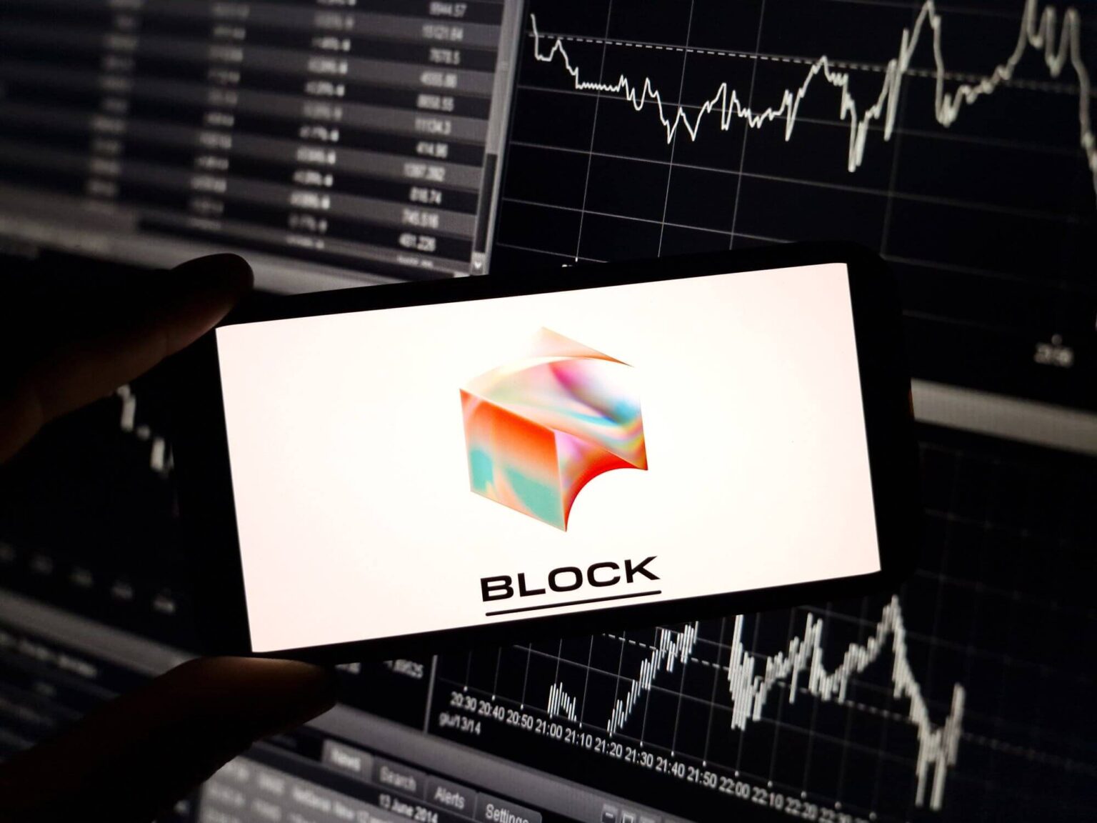 Block (XYZ) Stock: Fintech Giant Crosses $200 Billion Lending Milestone ...