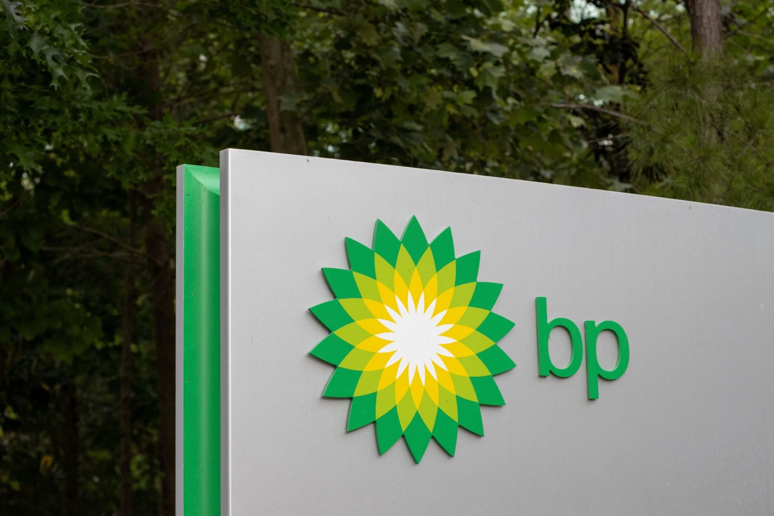 BP Stock: New CEO Meg O'Neill Takes Over as Company Cuts Debt and ...