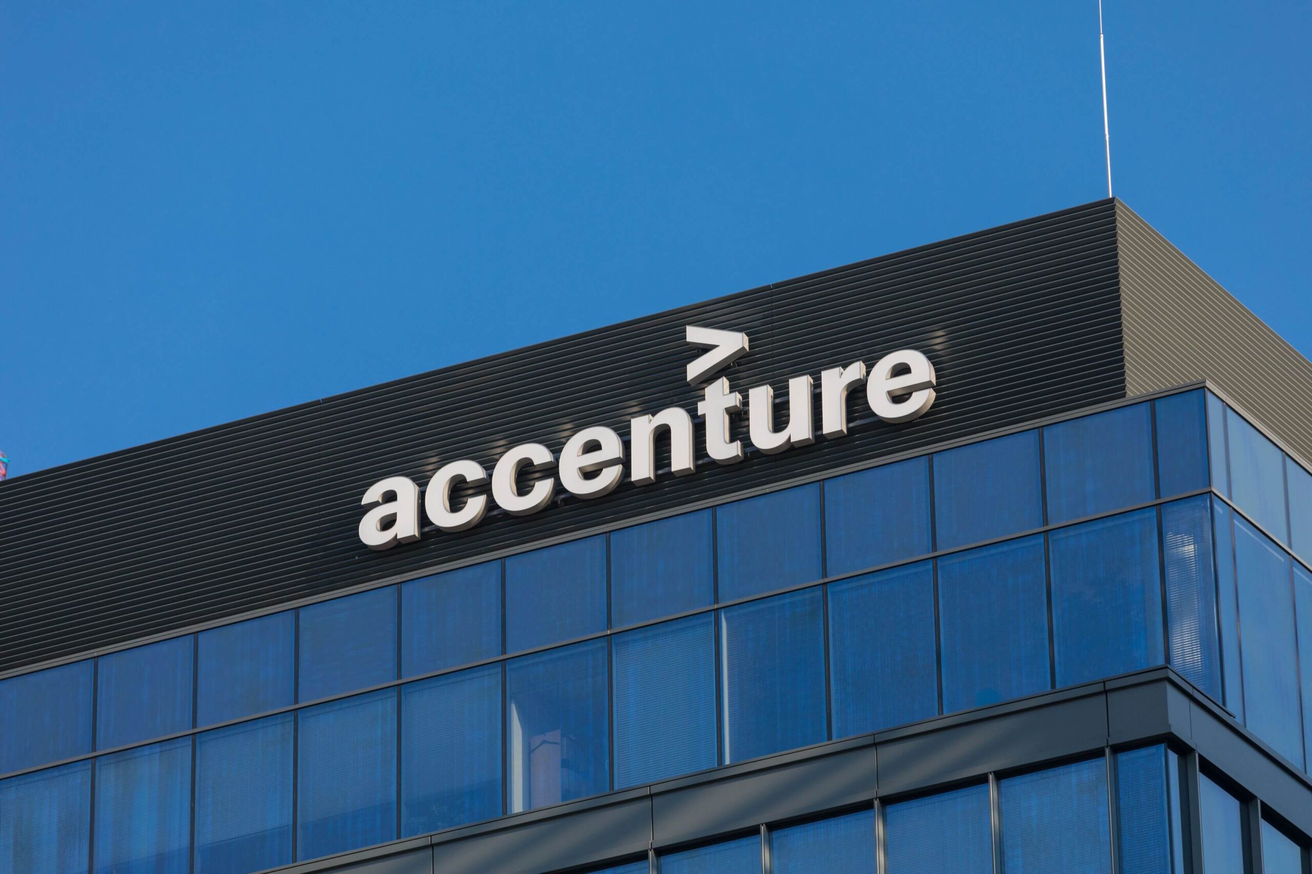 Piraeus Bank Launches AI Hub With Accenture and Anthropic to Transform ...