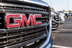 General Motors (GM) Stock Falls as Company Cuts 600 IT Jobs in AI ...