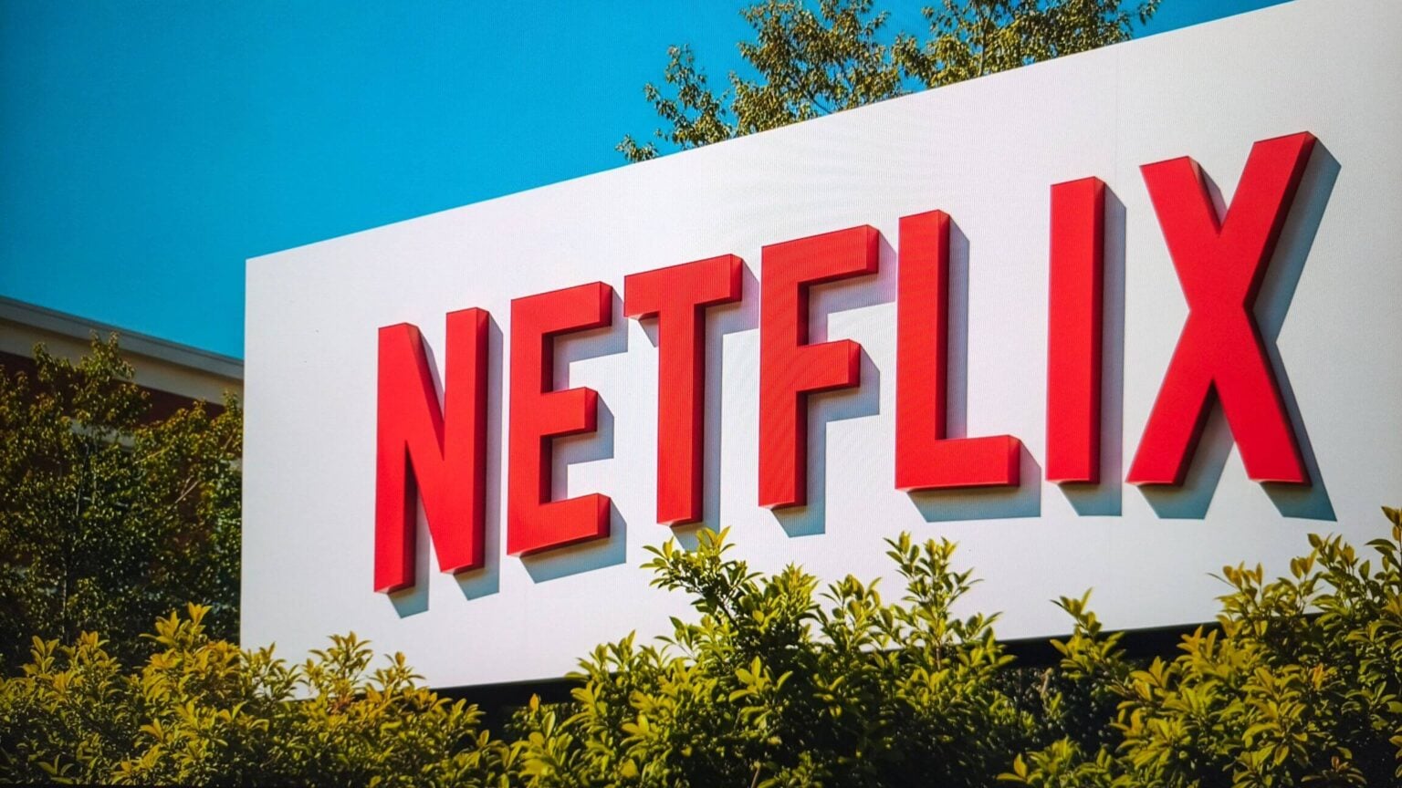 Is Netflix (NFLX) Stock Cheap Right Now? Citi and JPMorgan Think So ...