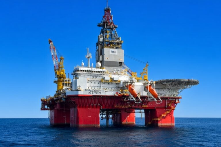 US and Iran Consider Ceasefire Extension as Oil Prices Stabilize Near ...